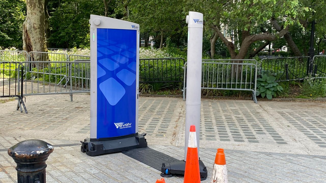 City Hall tests out new weapon-screening devices