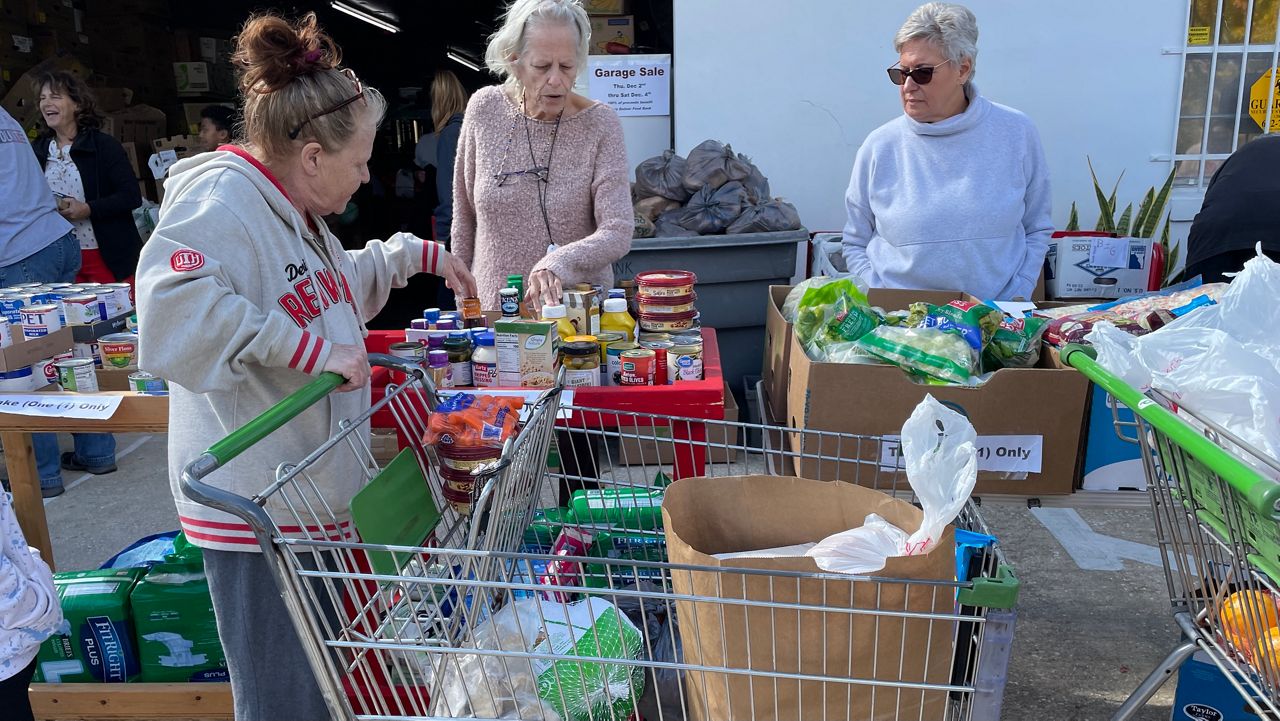 Food bank helps fill Thanksgiving tables during tough times