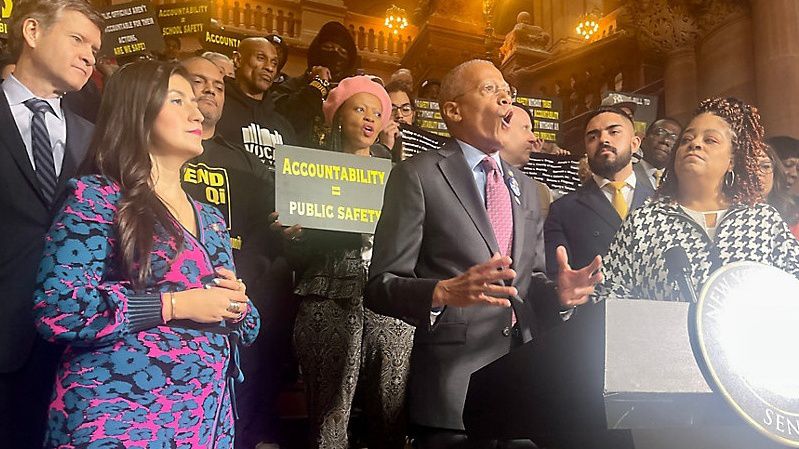 Pols to fight Hochul's reluctance to end qualified immunity