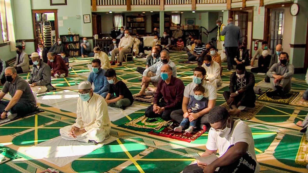 Islamic Center celebrates end of Ramadan