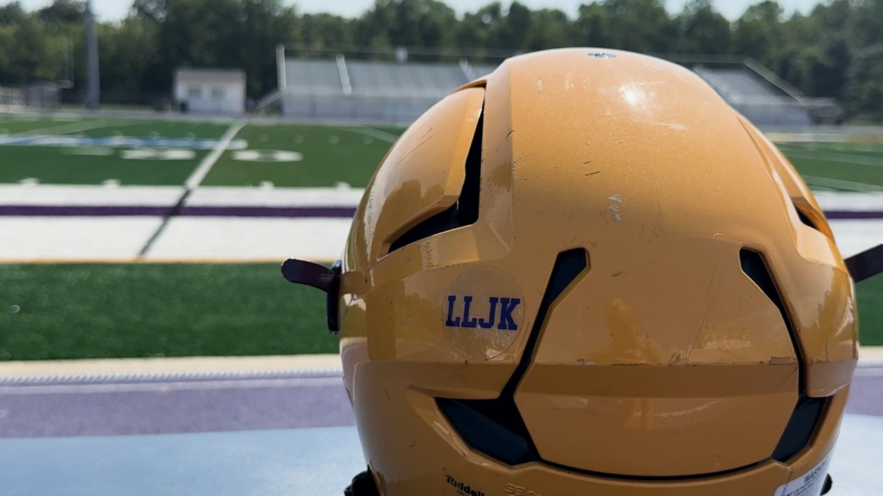 Avon football honors Jeremiah Kelly