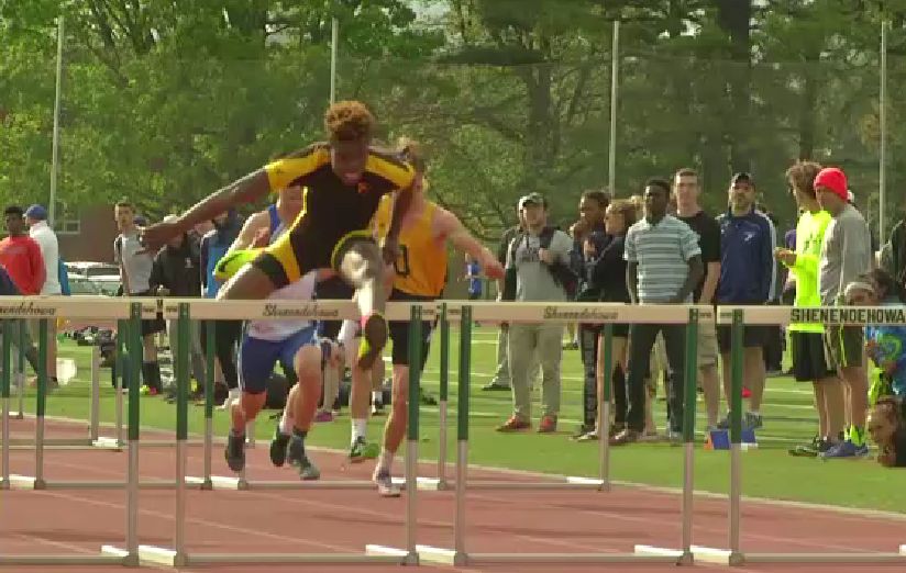 Jeremiah House Wins 110M Hurdles State Qualifier