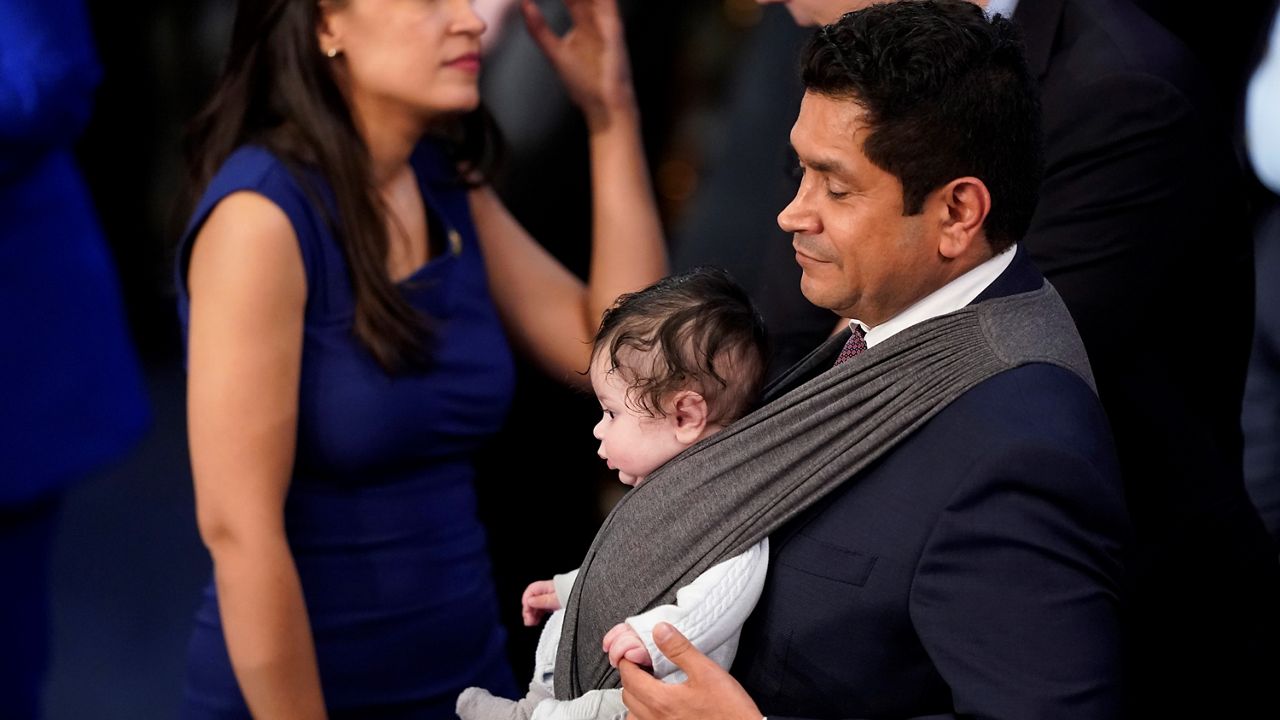 Dads Caucus focuses on policies that impact working families