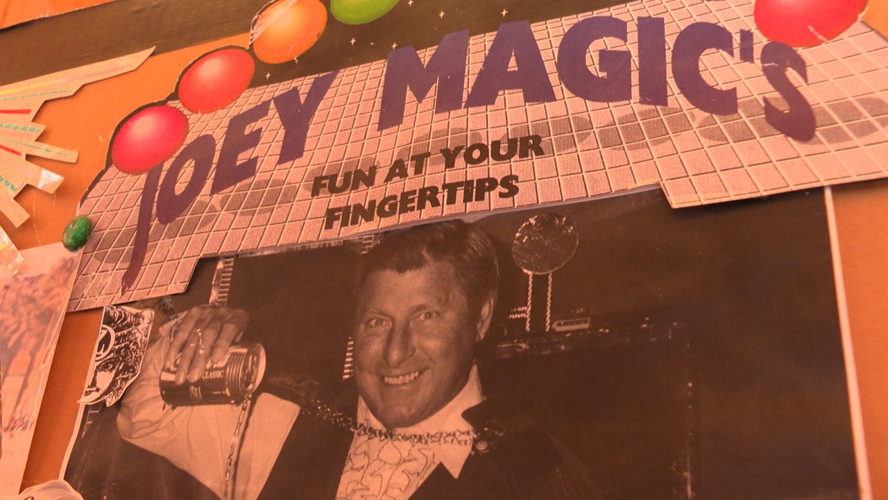 Popular Valley Magician Remembered for Connecting with Kids