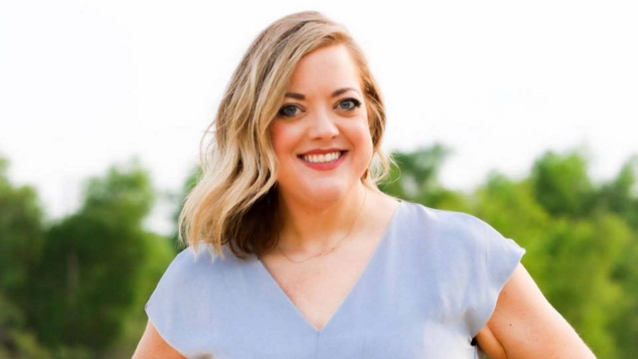 Lightning coach honors longtime colleague with the Kim Cannon internship