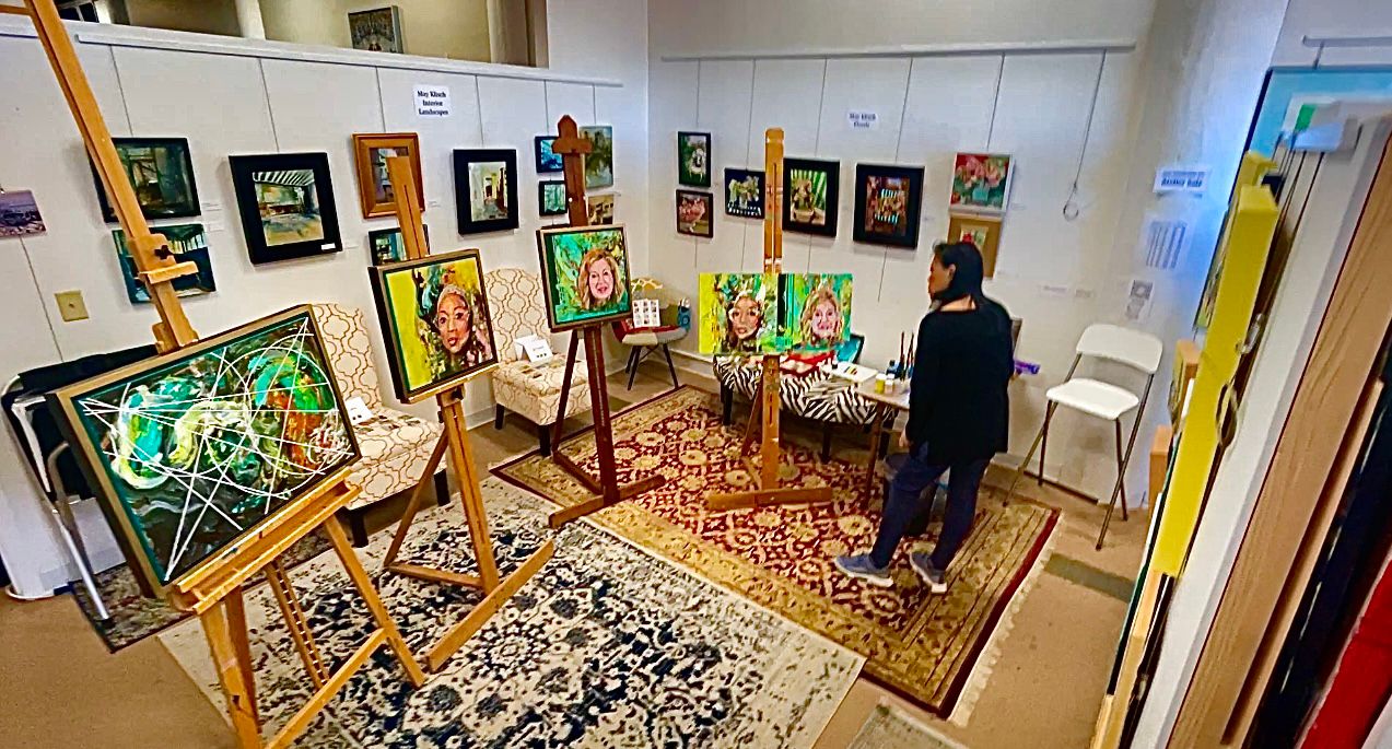 Milwaukee retiree finds her second act in the art industry