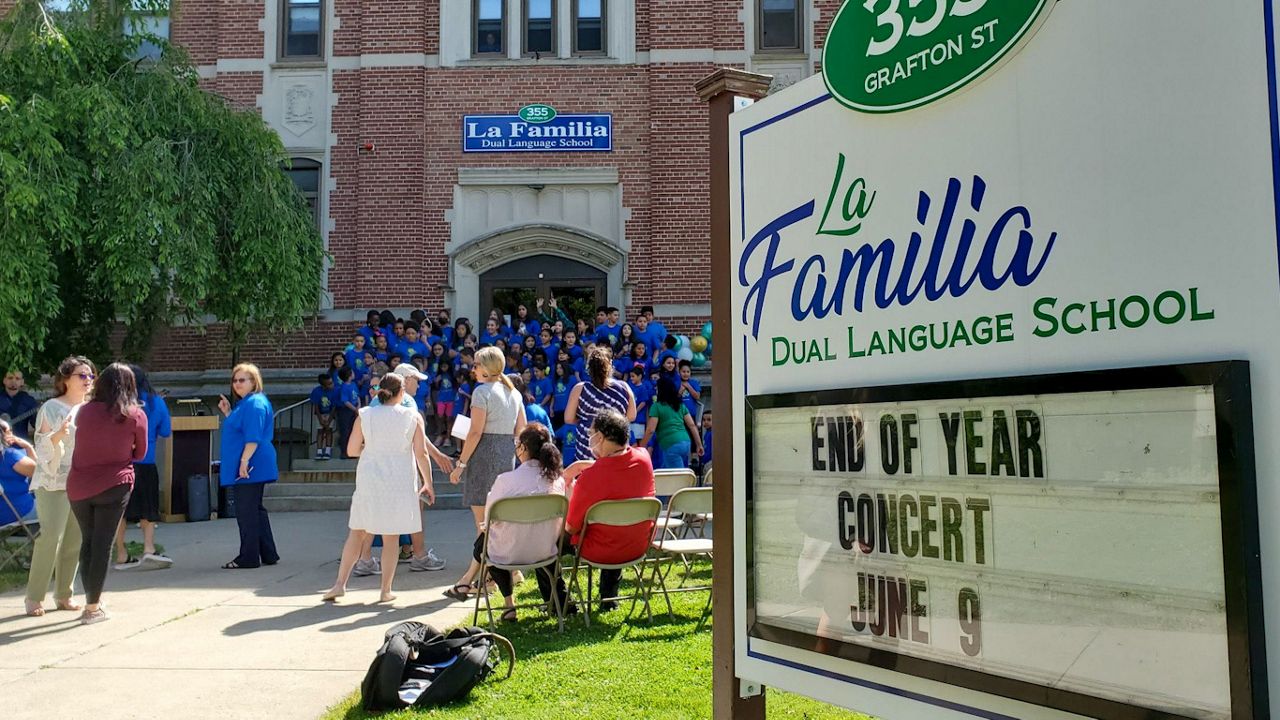 La Familia Dual Language School celebrates opening