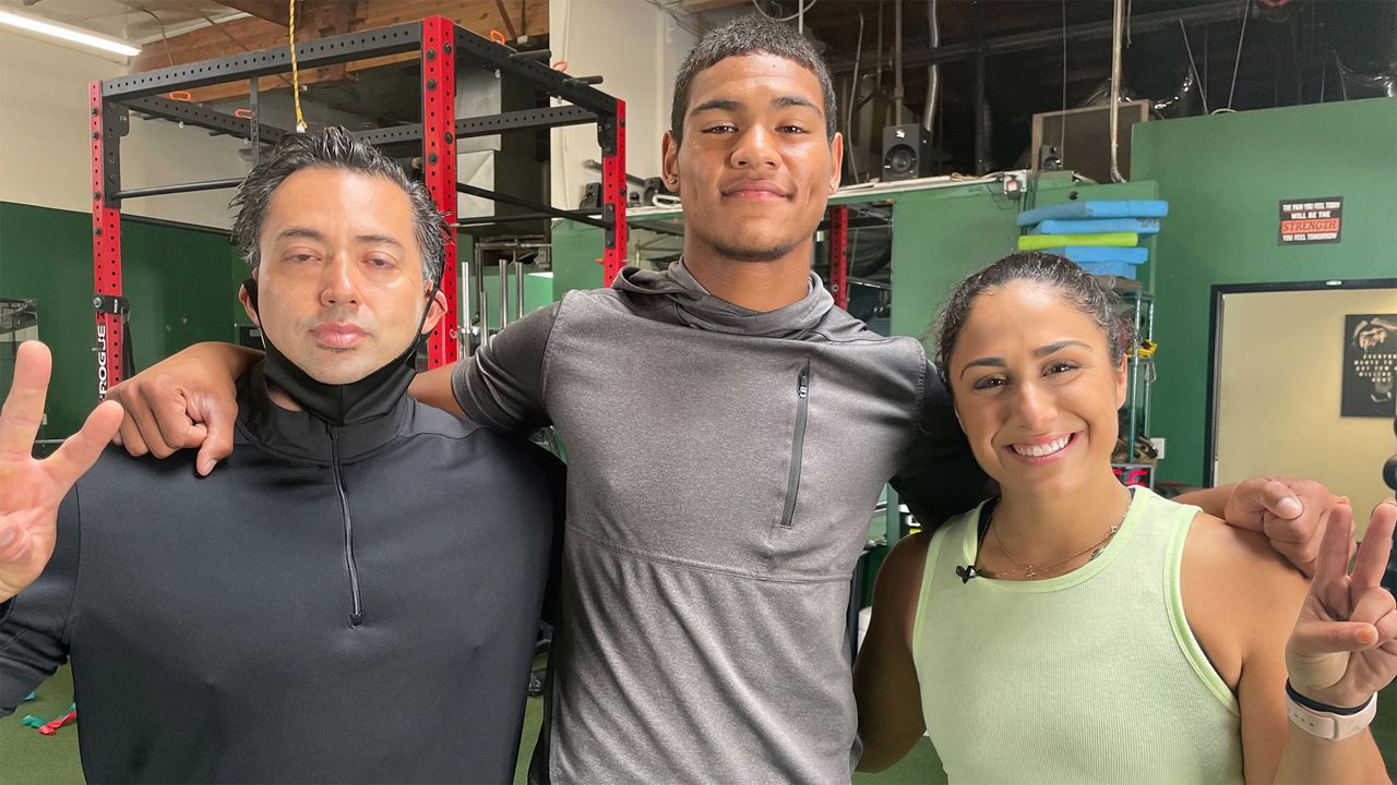 Training like a top recruit with Mater Dei's CJ Williams