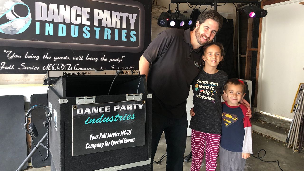 DJ Brings People Together Through Virtual Dance Parties