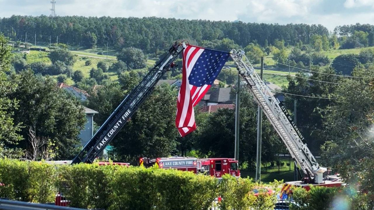 Lake County community gathers to remember fallen deputy