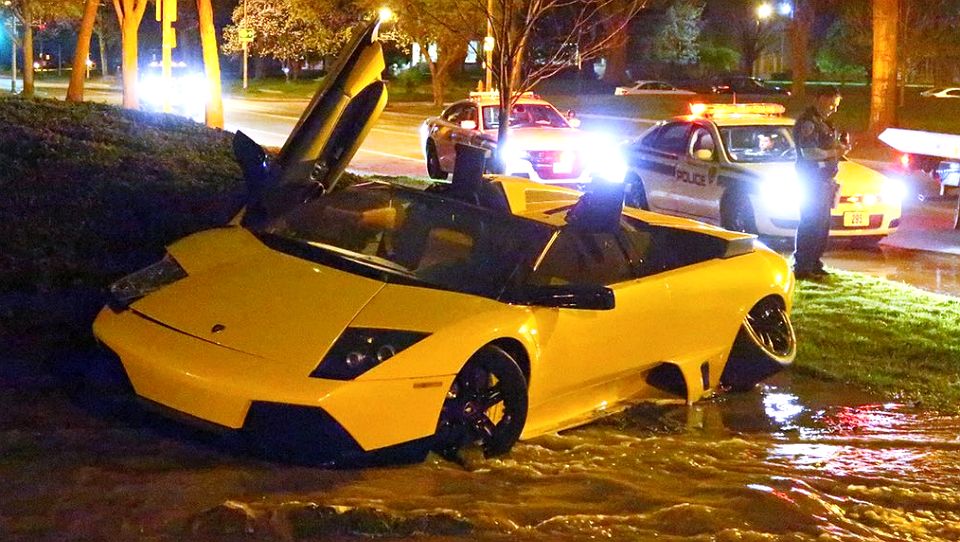 Lamborghini Driver Flees Scene After Crashing Into Hydrant
