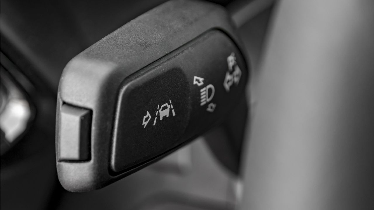 aaa-car-guide-adas-2021
