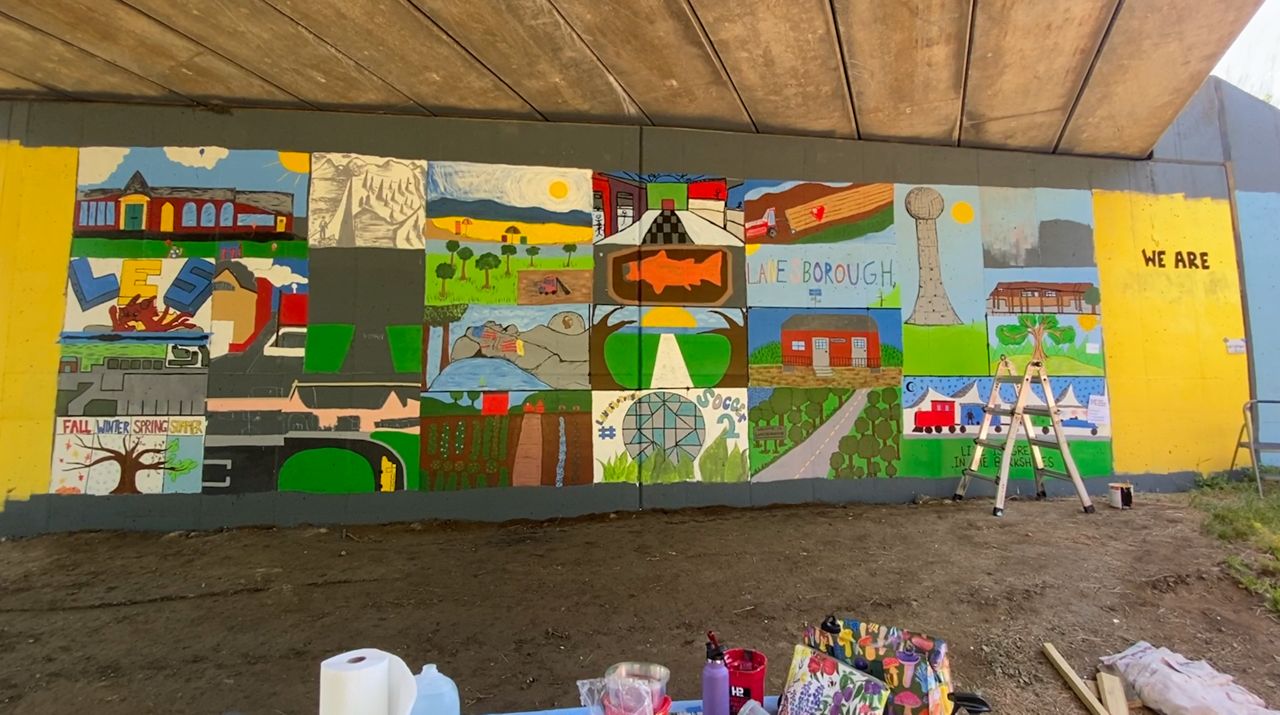 New mural being painted in Lanesborough