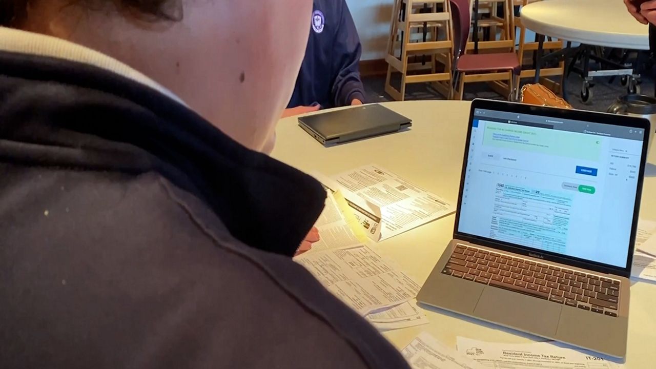 Area students helping people prepare their taxes
