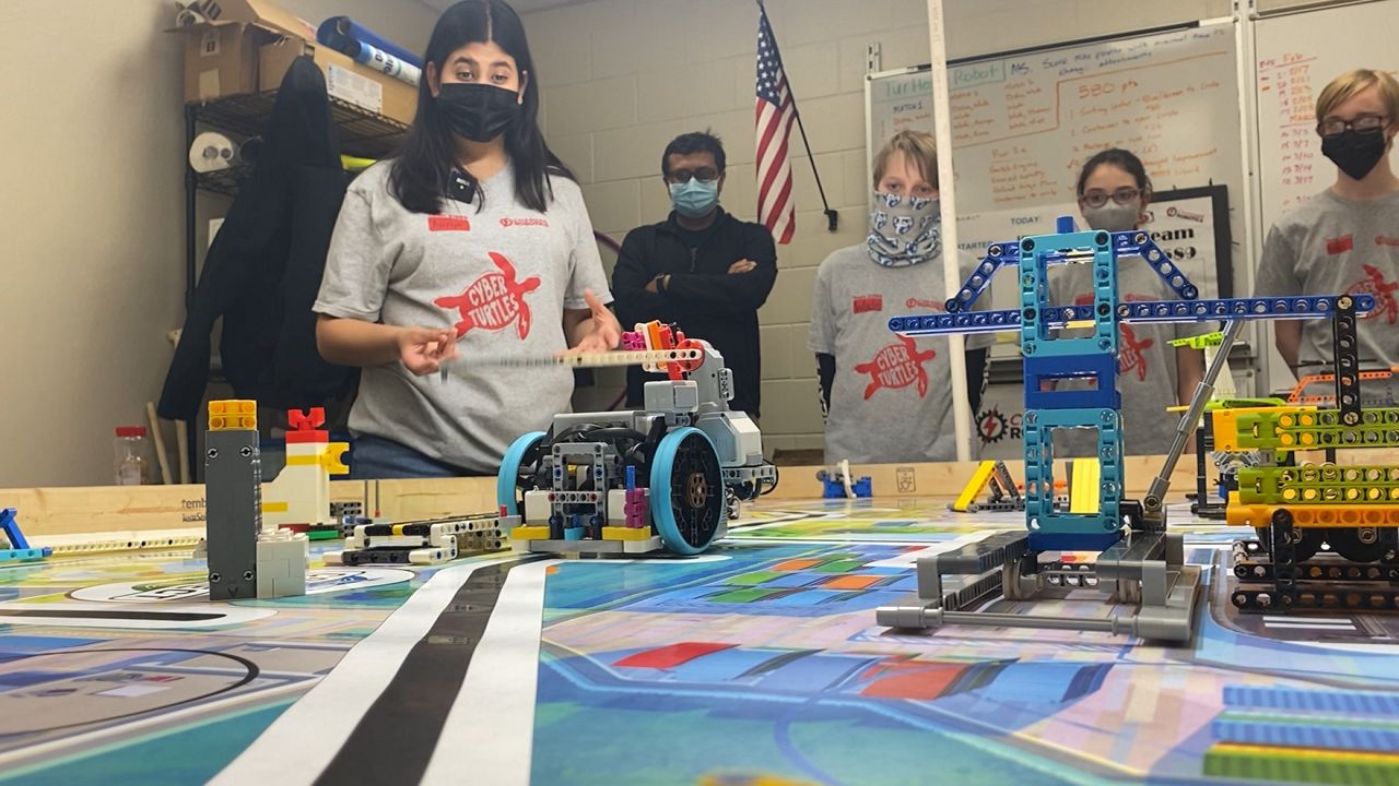 Wisconsin school robotics team to compete on world stage