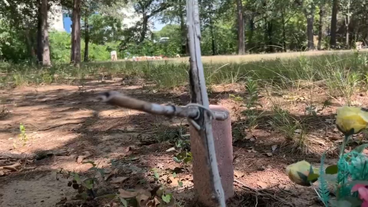 Historically black cemetery restored thanks to Texas teen