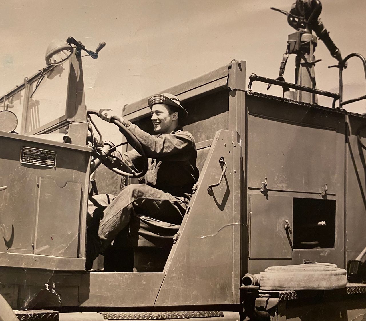 Cuyahoga Falls WWII veteran earns high school diploma at 97