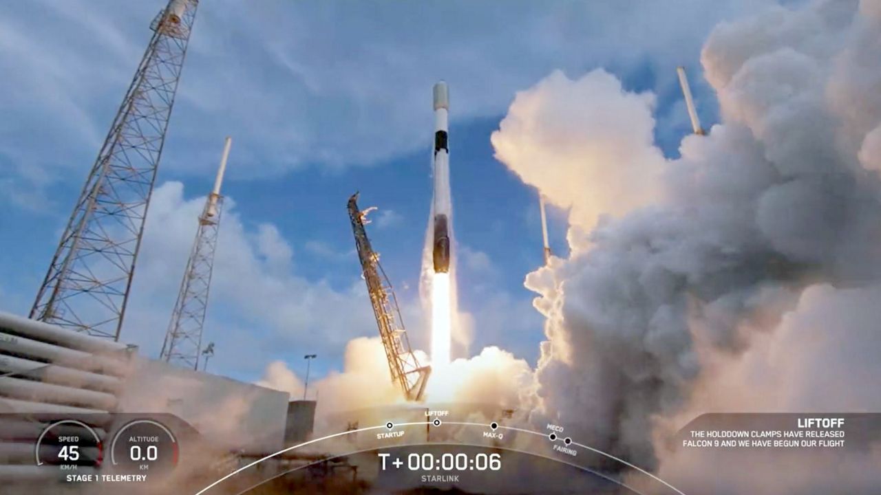 Launch successful: SpaceX sends off Starlink satellites