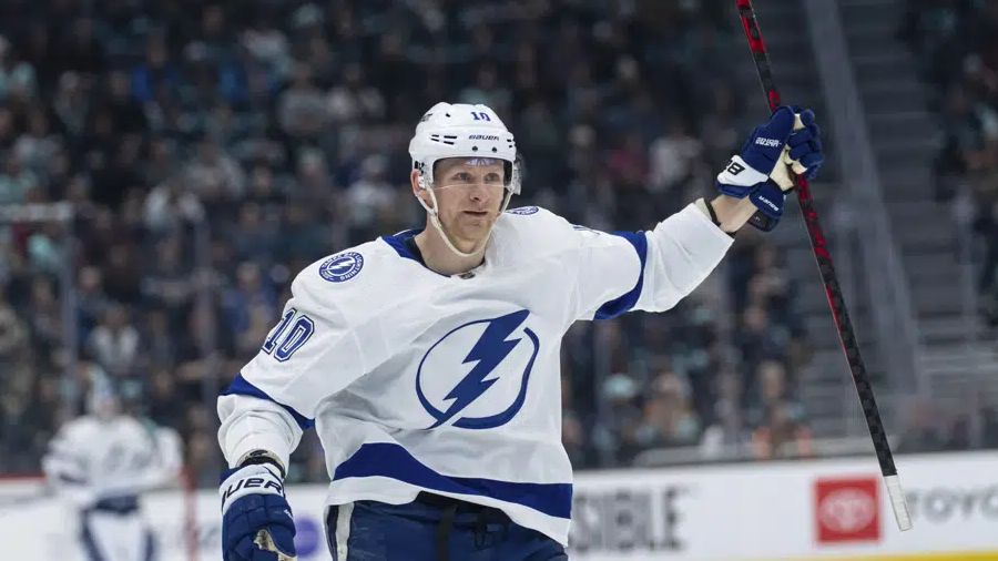 Lightning snap Kraken’s 8-game win streak with 4-1 victory