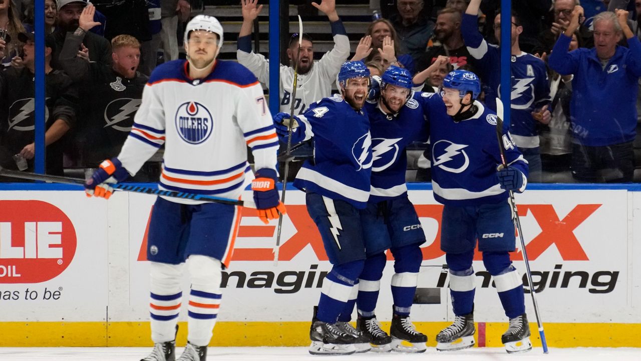 Lightning rally for 6-4 win over Oilers