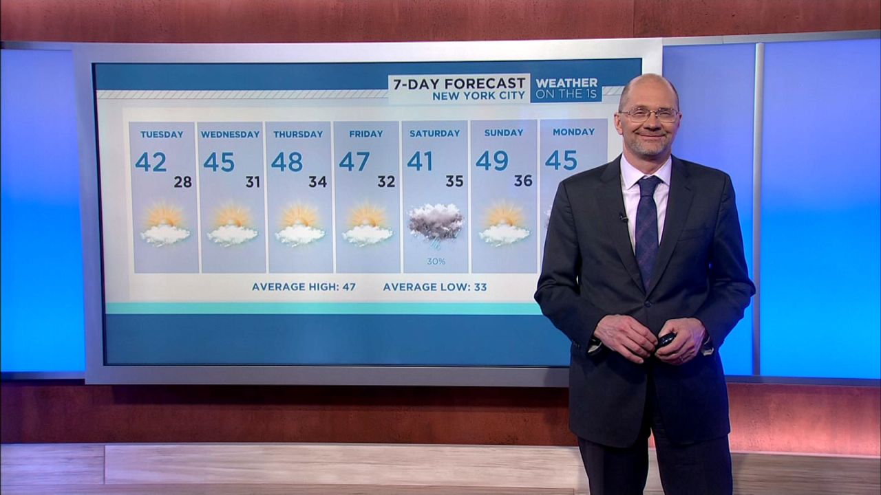 Chief meteorologist John Davitt celebrates 30 years at NY1