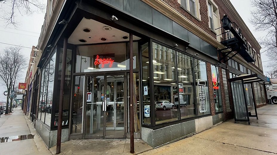 Community rallies together for Lopez Bakery and Restaurant