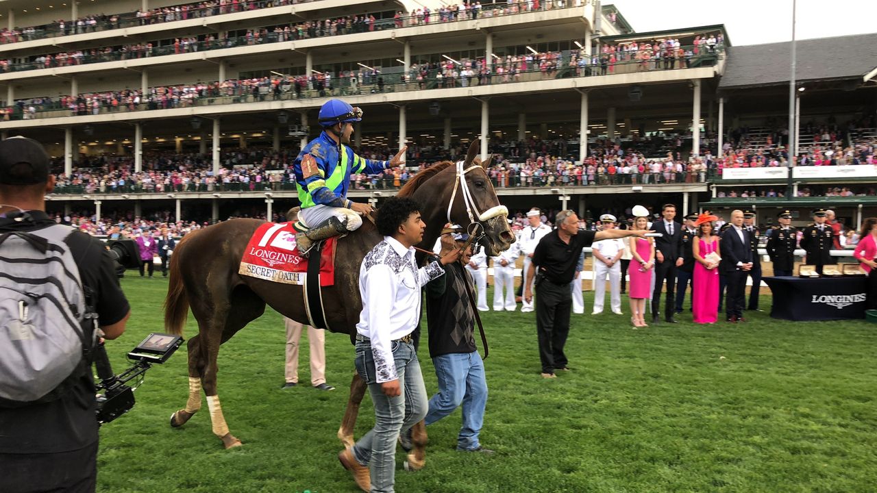 Live blog for Kentucky Oaks 148