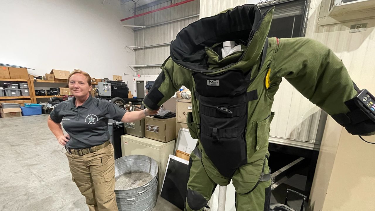Manatee bomb squad awarded grant to purchase new vests