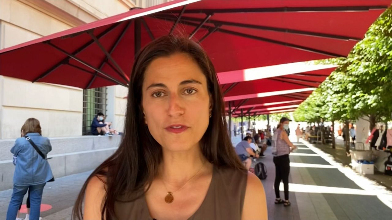 In final days, one Manhattan DA candidate becomes a target