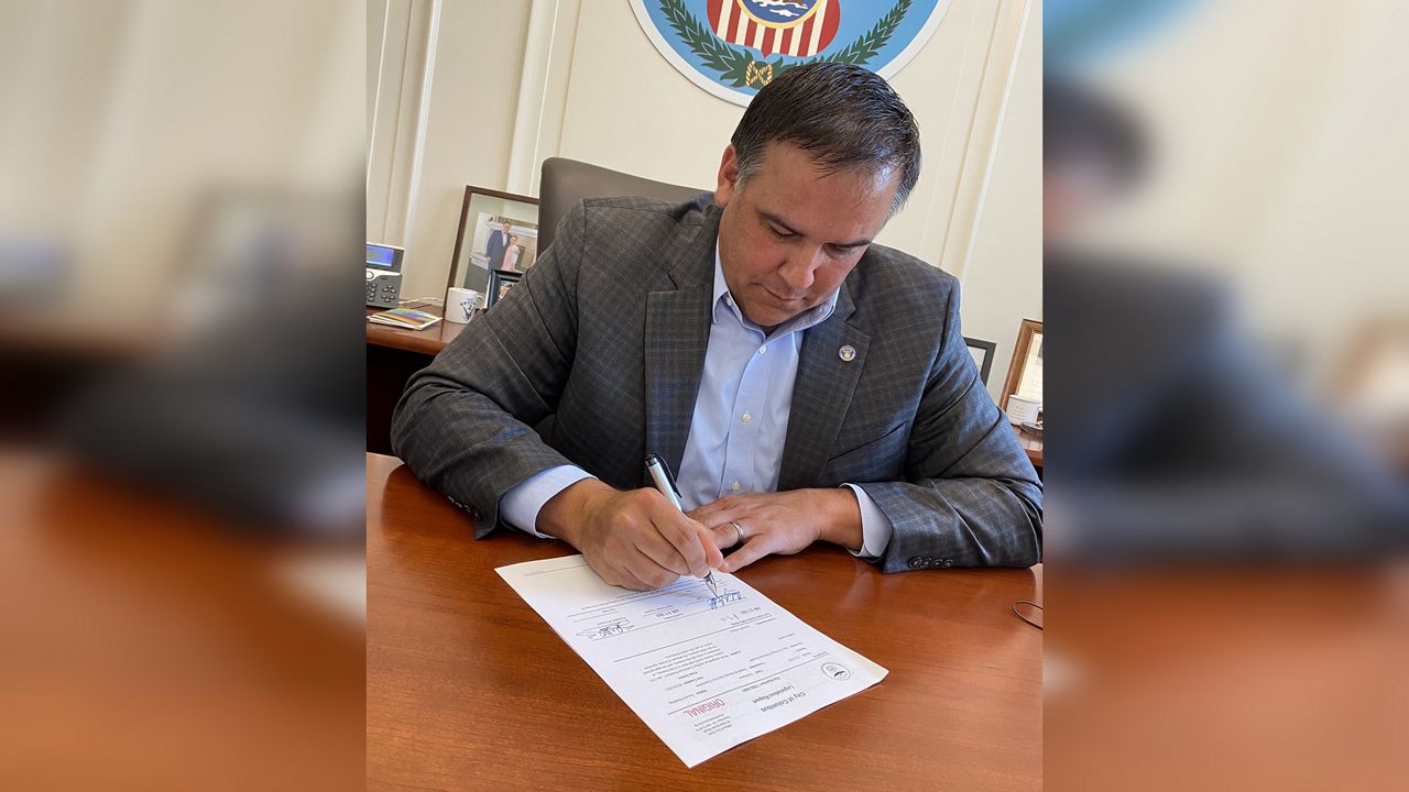 Columbus lifts mask mandate with Mayor Ginther's signature
