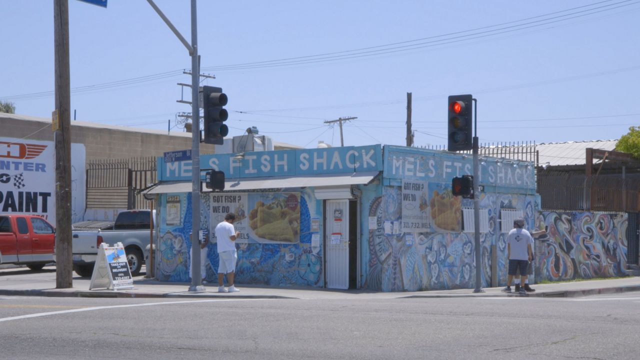 'Mel's Fish Shack' Is Fish and Seafood Favorite