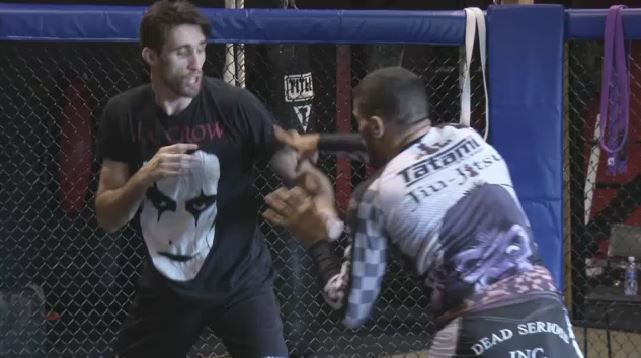 Local MMA Fighters Train for First Pro Fight in New York
