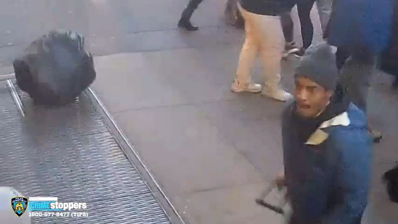 Man Attacked With Bike Lock on Manhattan Street