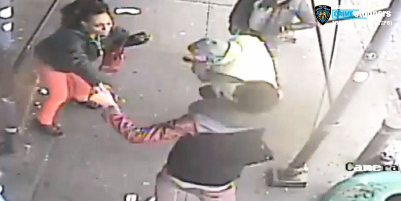 Violent East Village Mugging Caught on Camera