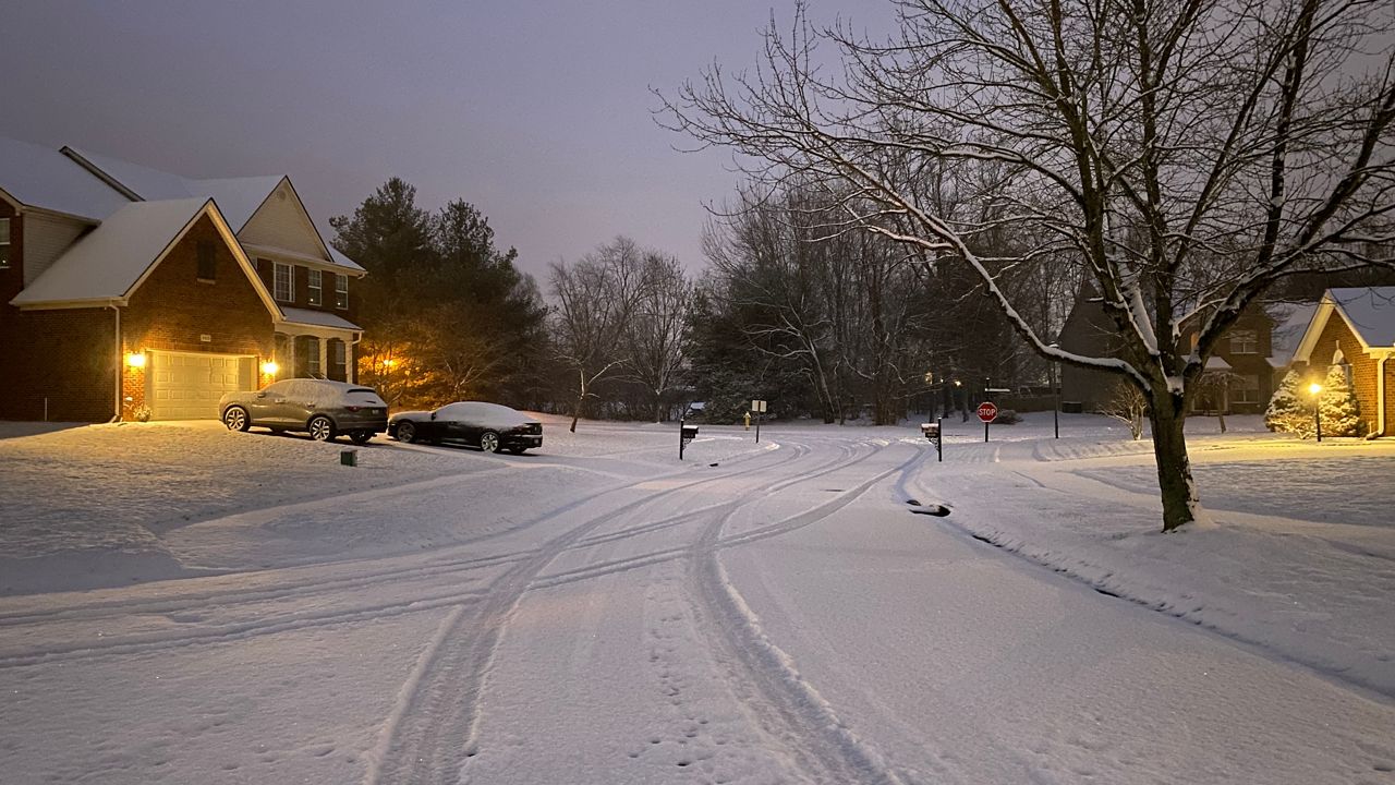 Snow crews work to clear Kentucky's roads