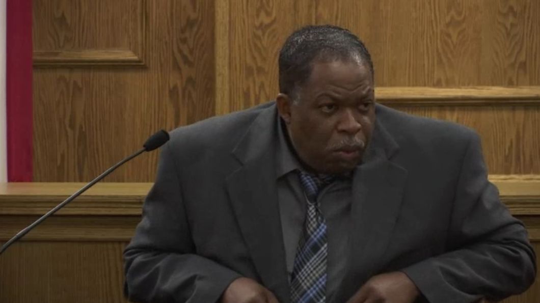 Prime suspect takes stand in murder trial