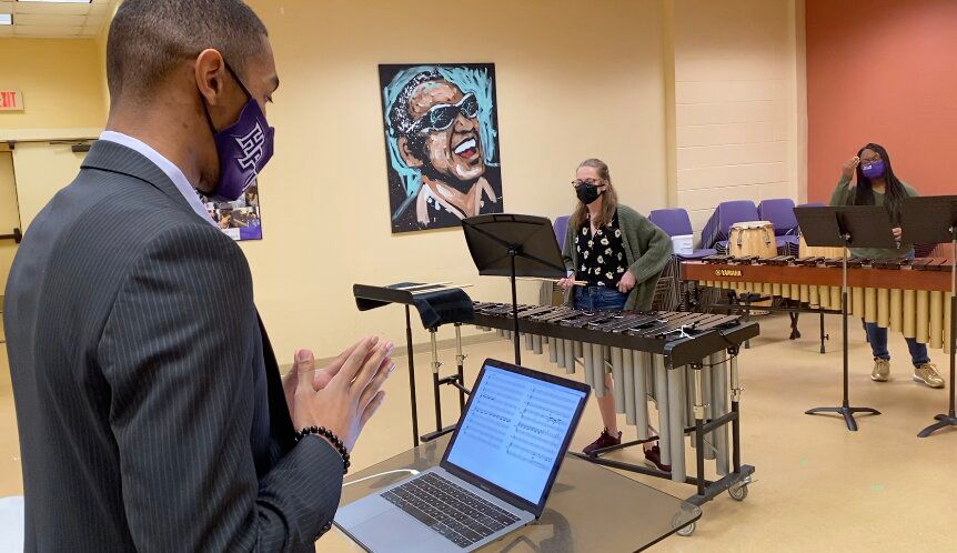 Professor teaches students how to desegregate music