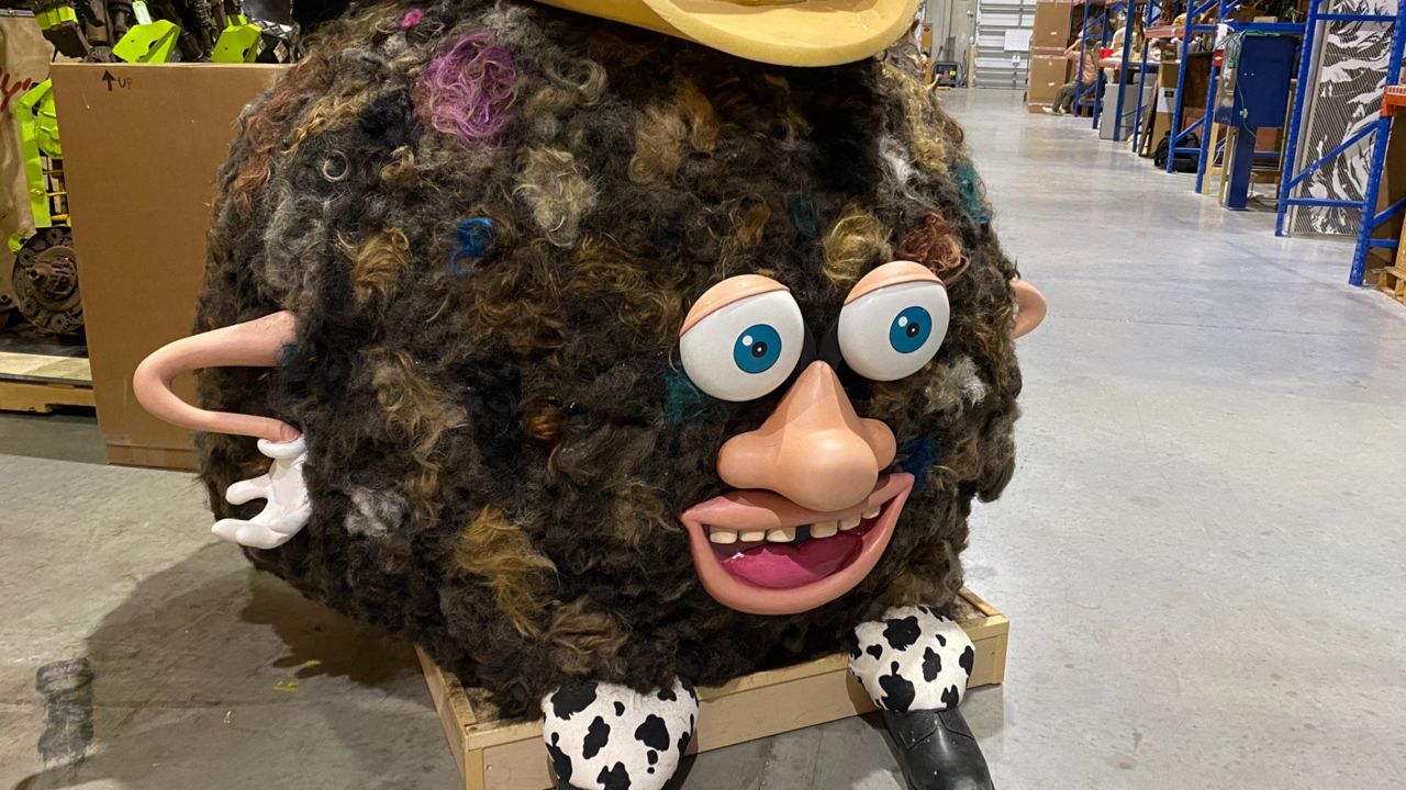 Ripley's to drop large human hairball for New Year's Eve