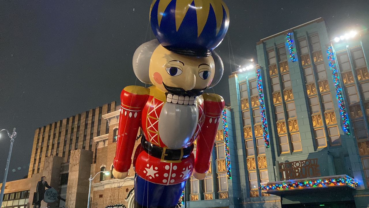 VIDEO: Universal’s Holiday Parade returns for the holidays