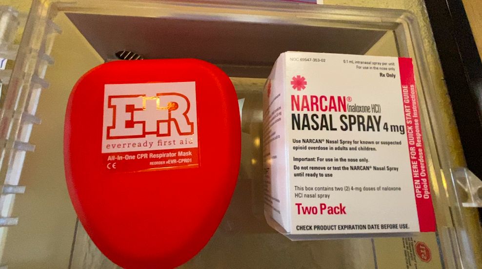 Sheboygan recovery group places Narcan boxes across county