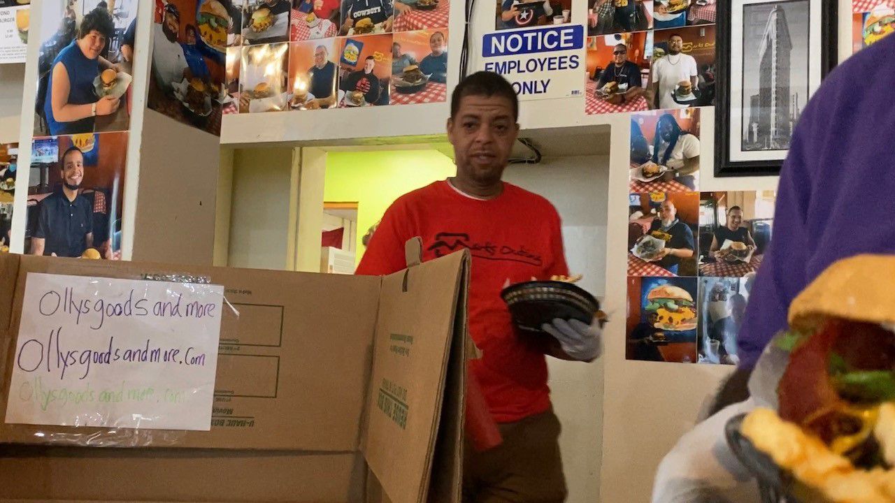 NCAA Tournament Brings Business to SA Burger Joint