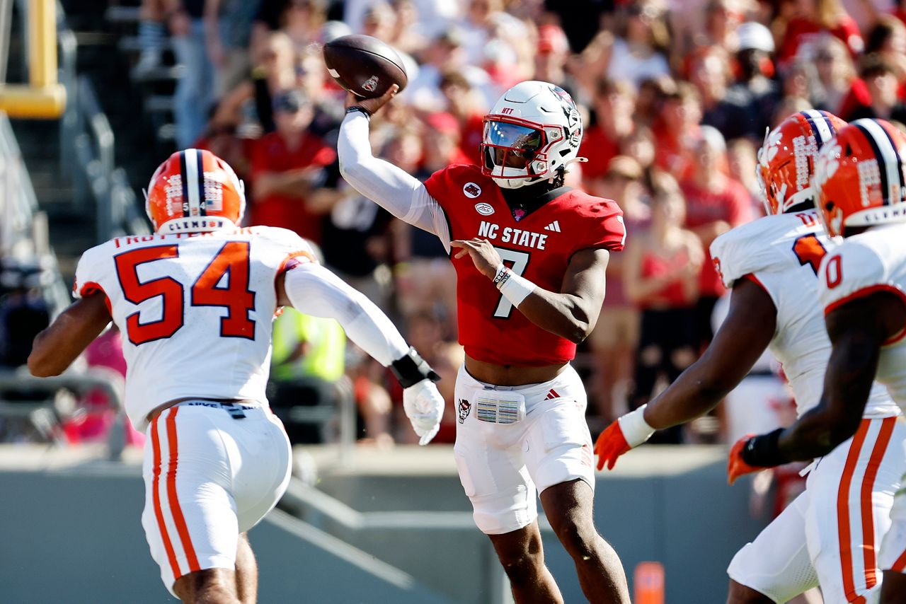 Duke, N.C. State quarterbacks Leonard, Morris plan moves