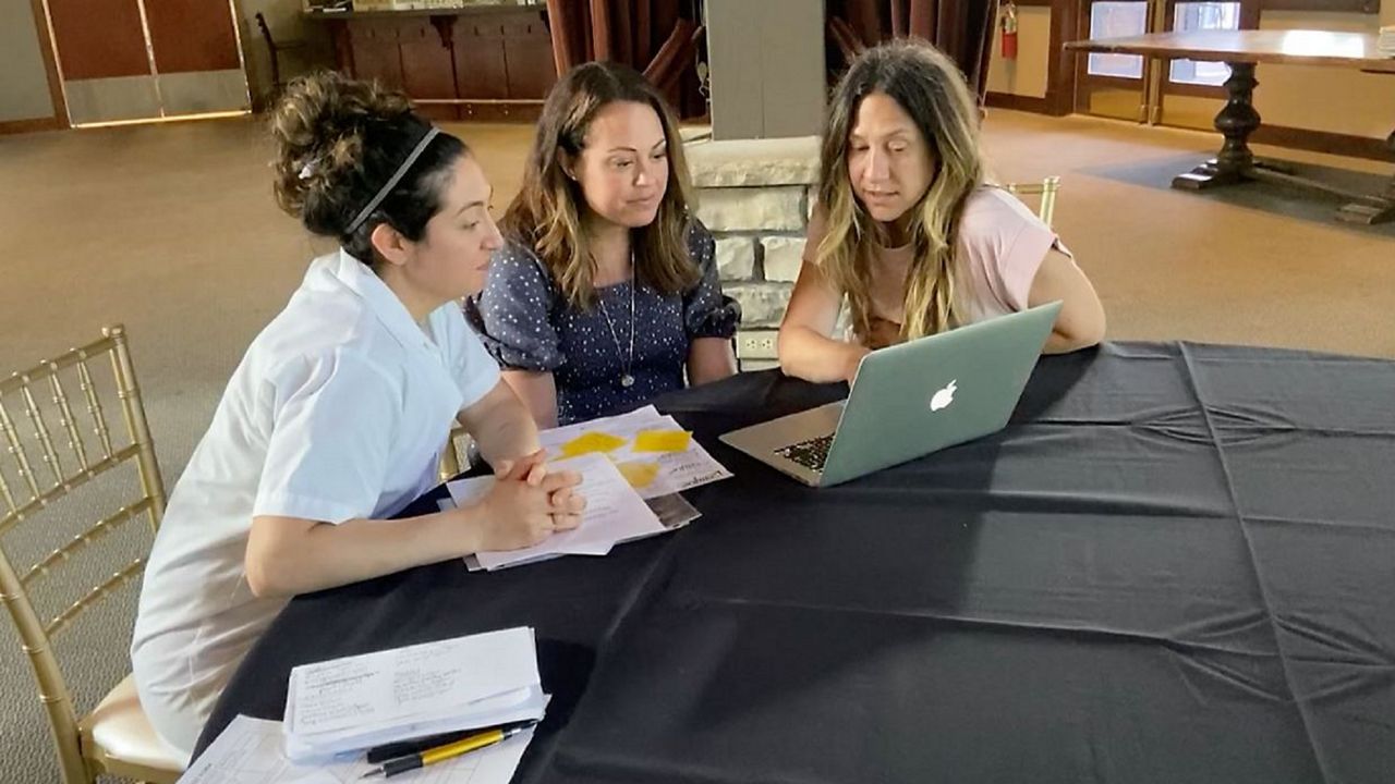 Sisters Achieve Success Running Golf Club