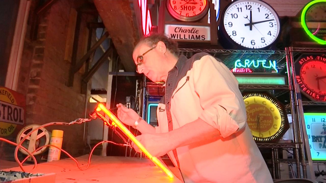 TriBeCa Neon Sign Business is Still Lit