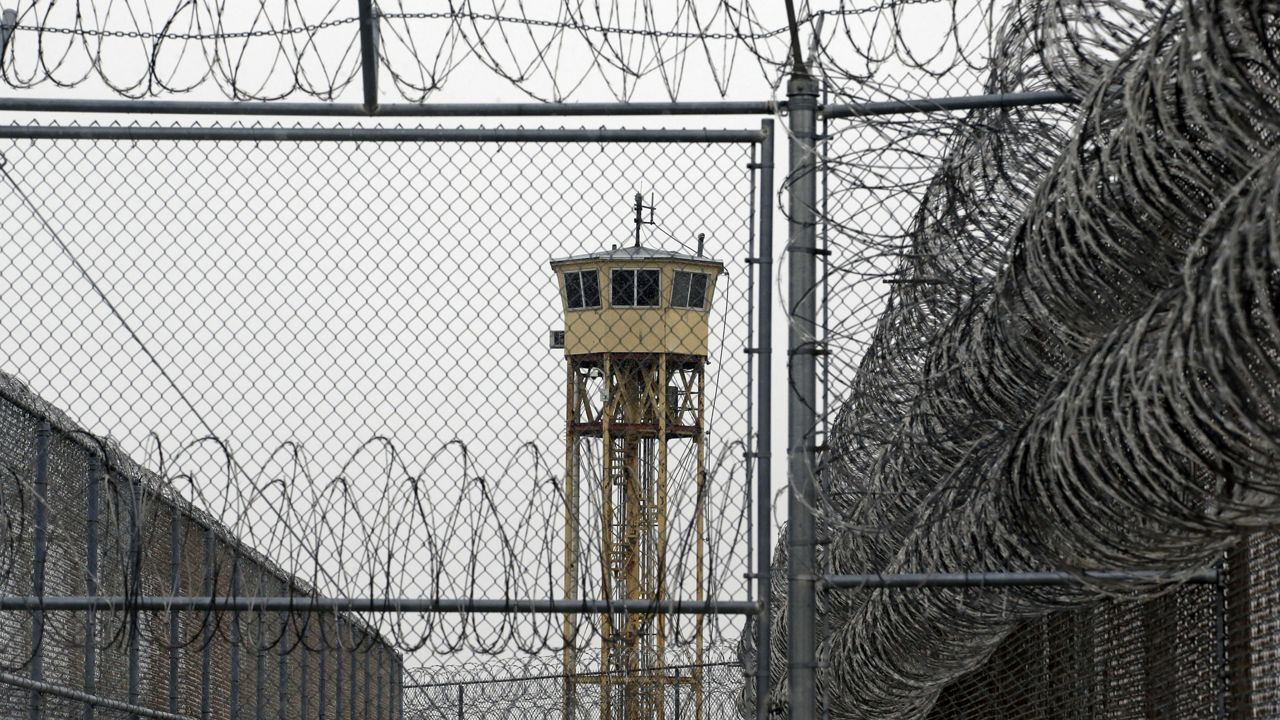 Study: 1 in 5 US Prisoners Have Contracted COVID-19