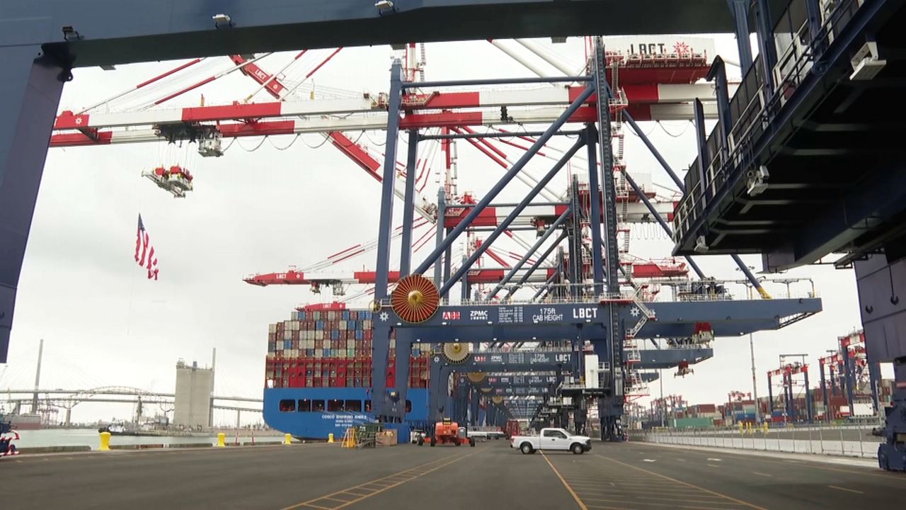 New issues arise as ship backlog grows at ports