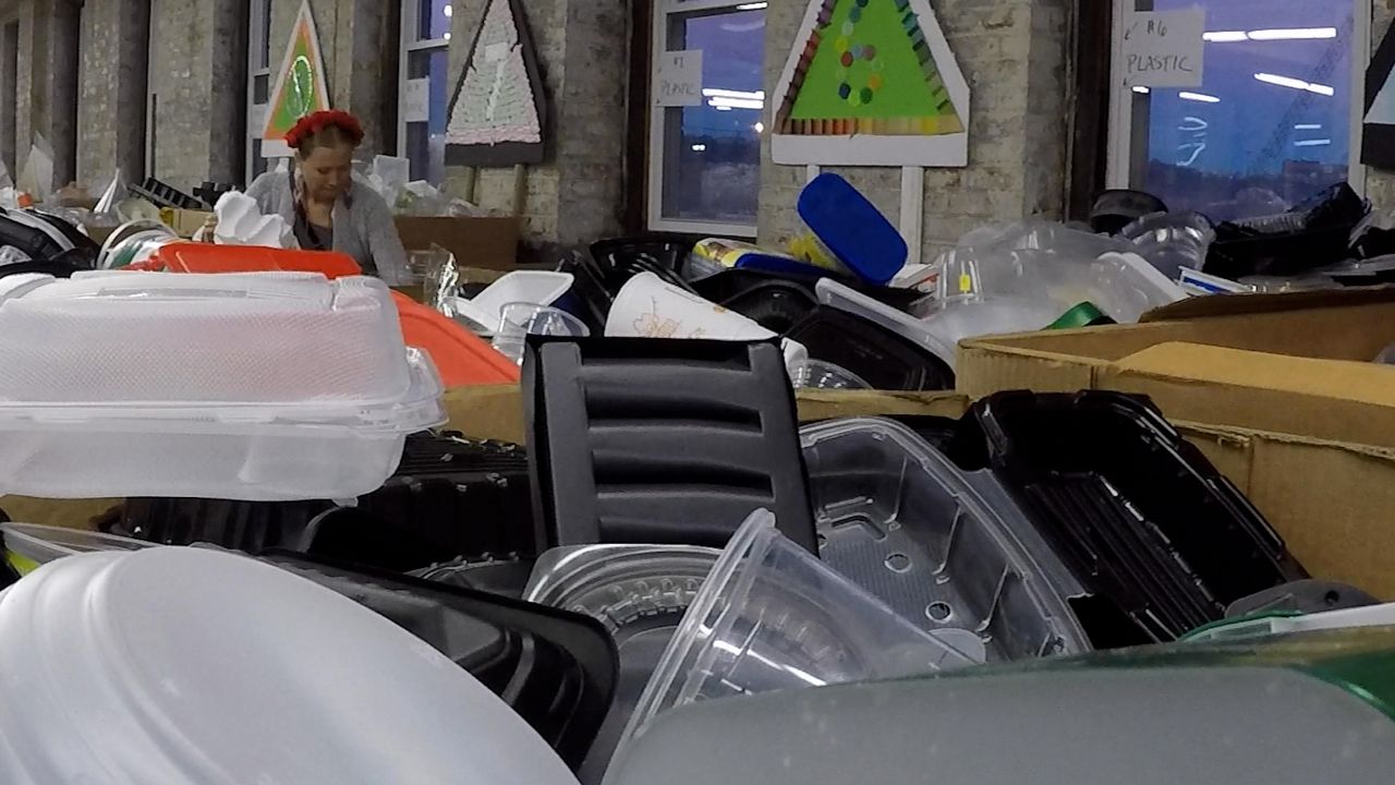 'No Waste November' offers challenge to live trash-free