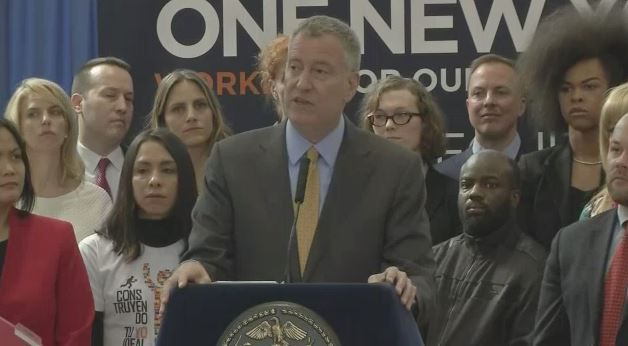 Mayor Signs Executive Order to Protect Transgender People Who Visit ...