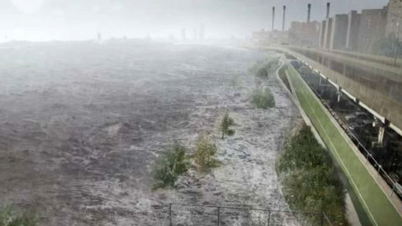 Exclusive: Manhattan flood barrier project scaled back, faces delays