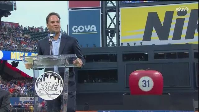 Mets Retire Mike Piazza's Number 31